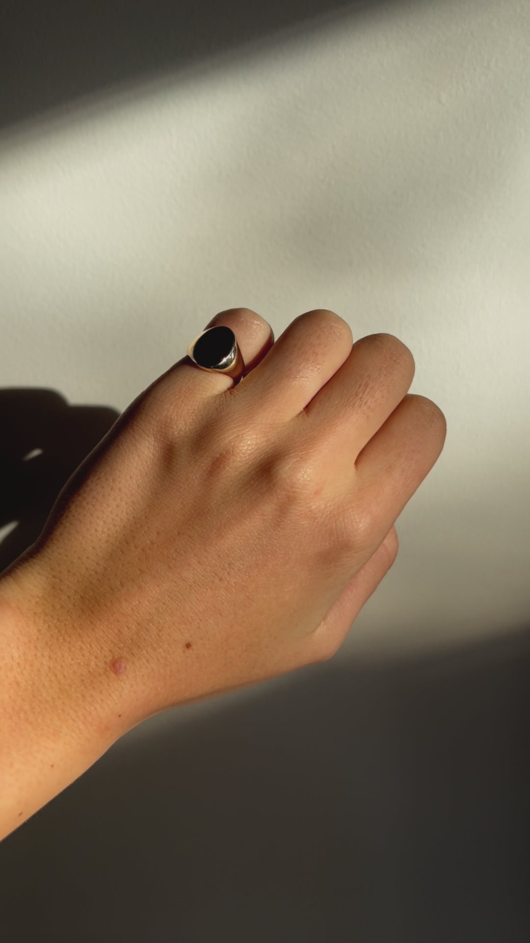 La Chevalière – IZAÏA PARIS